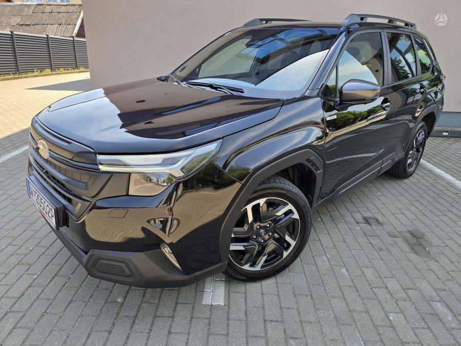 Melns Subaru Forester 2025 Utena, ar dzinēja tilpumu 2.00 L un nobraukumu 6 tūkst. km par 29000 €, foto 1 vietnē AUTOMOTO.COM.LV