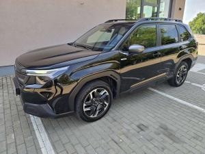 Black Subaru Forester 2025 in Utena, with an engine capacity of 2.00 L and mileage of 6 thousand km for 26500 €, photo 4 on AUTOMOTO.COM.LV