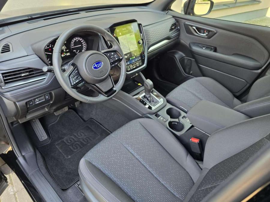 Black Subaru Forester 2025 in Utena, with an engine capacity of 2.00 L and mileage of 6 thousand km for 26500 €, photo 14 on AUTOMOTO.COM.LV