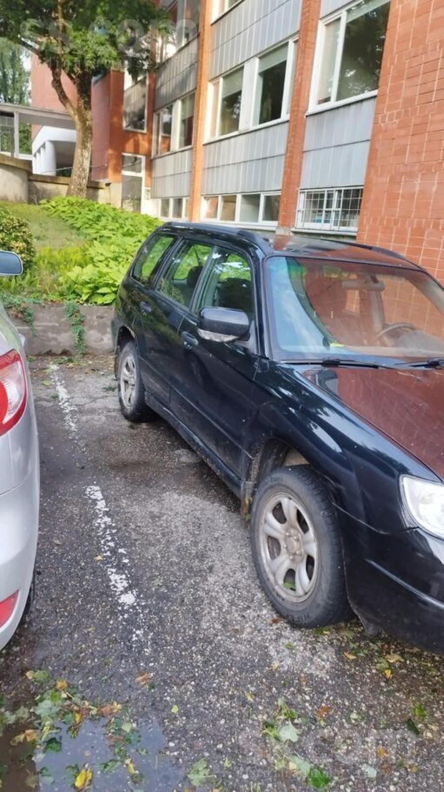 Melns Subaru Forester 2007 Rīga, ar dzinēja tilpumu 2.00 L un nobraukumu 323 tūkst. km par 400 €, foto 4 vietnē AUTOMOTO.COM.LV