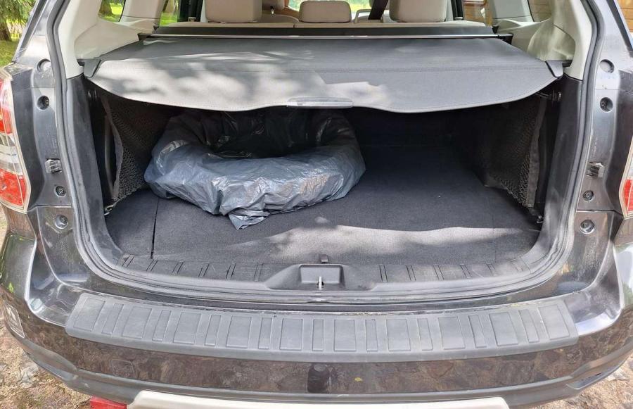 Black Subaru Forester 2016 in Rietavas, with an engine capacity of 2.50 L and mileage of 214 thousand km for 7200 €, photo 9 on AUTOMOTO.COM.LV