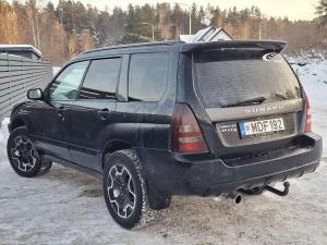 Melns Subaru Forester 2004 Šilutė, ar dzinēja tilpumu 2.50 L un nobraukumu 290 tūkst. km par 3750 €, foto 3 vietnē AUTOMOTO.COM.LV