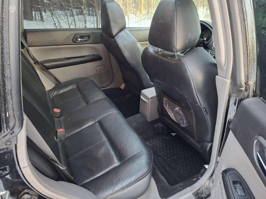 Melns Subaru Forester 2004 Šilutė, ar dzinēja tilpumu 2.50 L un nobraukumu 290 tūkst. km par 3750 €, foto 24 vietnē AUTOMOTO.COM.LV