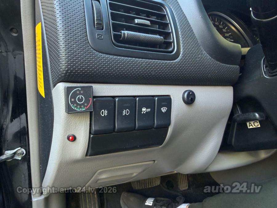 Black Subaru Forester 2006 in Tartu, with an engine capacity of 2.50 L and mileage of 260 thousand km for 3500 €, photo 11 on AUTOMOTO.COM.LV