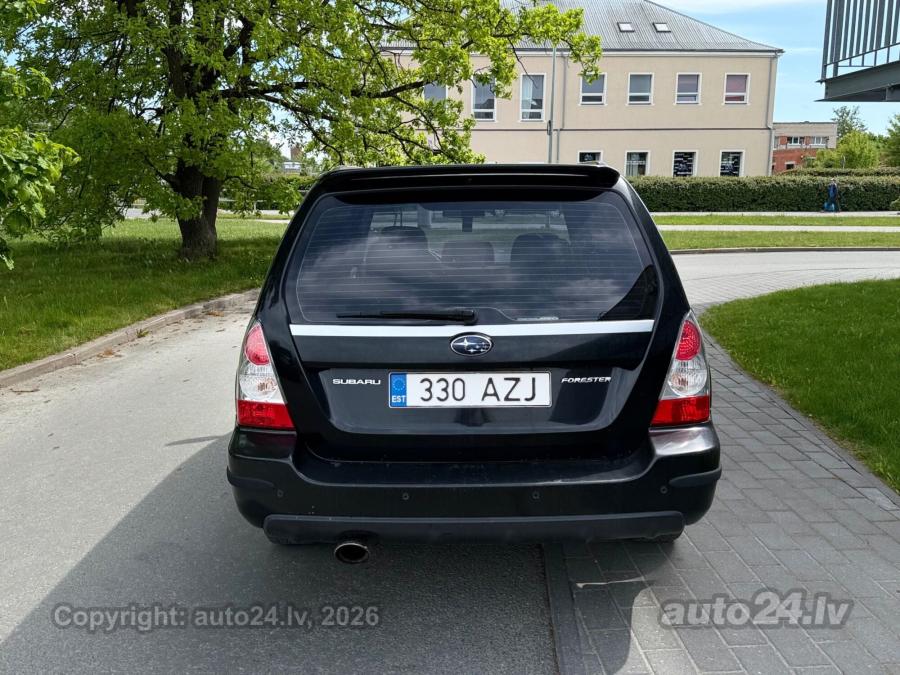 Black Subaru Forester 2006 in Tartu, with an engine capacity of 2.50 L and mileage of 260 thousand km for 2200 €, photo 6 on AUTOMOTO.COM.LV