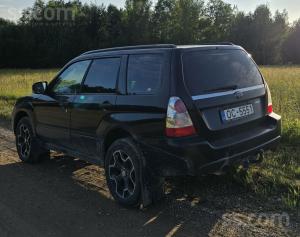 Melns Subaru Forester 2006 Rīga, ar dzinēja tilpumu 2.00 L un nobraukumu 372 tūkst. km par 1300 €, foto 7 vietnē AUTOMOTO.COM.LV