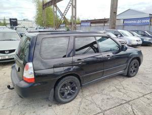Melns Subaru Forester 2006 Tallina, ar dzinēja tilpumu 2.00 L un nobraukumu 159 tūkst. km par 999 €, foto 4 vietnē AUTOMOTO.COM.LV