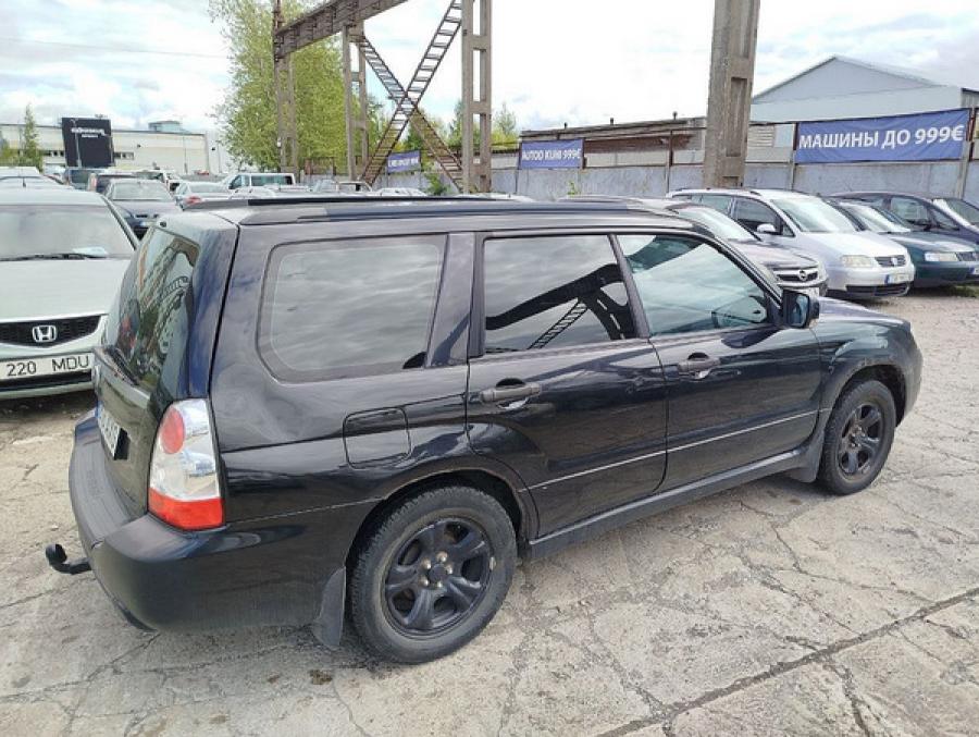 Melns Subaru Forester 2006 Tallina, ar dzinēja tilpumu 2.00 L un nobraukumu 159 tūkst. km par 999 €, foto 4 vietnē AUTOMOTO.COM.LV