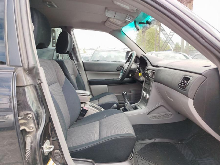 Melns Subaru Forester 2006 Tallina, ar dzinēja tilpumu 2.00 L un nobraukumu 159 tūkst. km par 999 €, foto 7 vietnē AUTOMOTO.COM.LV