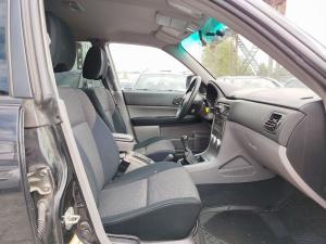 Melns Subaru Forester 2006 Tallina, ar dzinēja tilpumu 2.00 L un nobraukumu 159 tūkst. km par 999 €, foto 14 vietnē AUTOMOTO.COM.LV