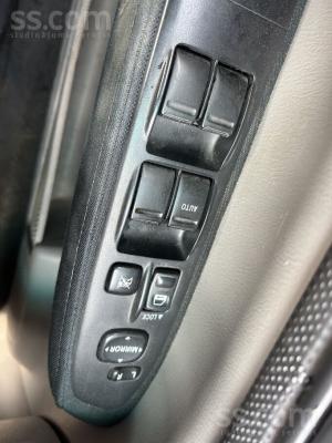 Black Subaru Forester 2006 in Riga, with an engine capacity of 2.00 L and mileage of 385 thousand km for 1650 €, photo 18 on AUTOMOTO.COM.LV