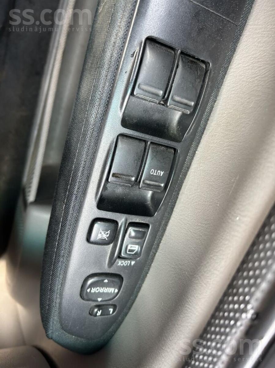 Black Subaru Forester 2006 in Riga, with an engine capacity of 2.00 L and mileage of 385 thousand km for 1650 €, photo 18 on AUTOMOTO.COM.LV