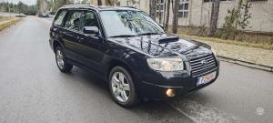 Black Subaru Forester 2007 in Varena, with an engine capacity of 2.50 L and mileage of 283 thousand km for 4500 €, photo 3 on AUTOMOTO.COM.LV