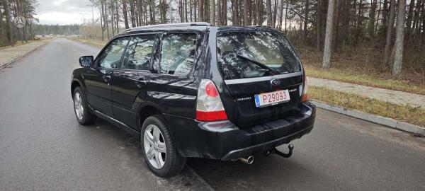 Melns Subaru Forester 2007 Varėna, ar dzinēja tilpumu 2.50 L un nobraukumu 283 tūkst. km par 4500 €, foto 7 vietnē AUTOMOTO.COM.LV