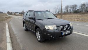 Melns Subaru Forester 2007 Jonava, ar dzinēja tilpumu 2.00 L un nobraukumu 234 tūkst. km par 3400 €, foto  vietnē AUTOMOTO.COM.LV