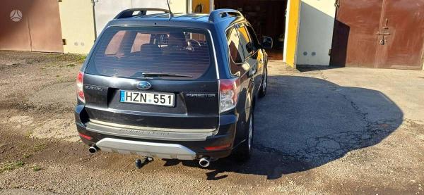 Melns Subaru Forester 2008 Pasvalys, ar dzinēja tilpumu 1.99 L un nobraukumu 370 tūkst. km par 4000 €, foto 4 vietnē AUTOMOTO.COM.LV