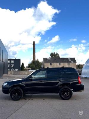Melns Subaru Forester 2008 Mažeikiai, ar dzinēja tilpumu 2.00 L un nobraukumu 300 tūkst. km par 2900 €, foto 3 vietnē AUTOMOTO.COM.LV