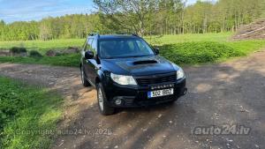 Melns Subaru Forester 2009 Tallina, ar dzinēja tilpumu 2.50 L un nobraukumu 263 tūkst. km par 4900 €, foto  vietnē AUTOMOTO.COM.LV