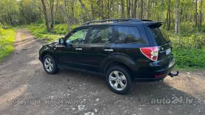 Melns Subaru Forester 2009 Tallina, ar dzinēja tilpumu 2.50 L un nobraukumu 263 tūkst. km par 4900 €, foto 5 vietnē AUTOMOTO.COM.LV