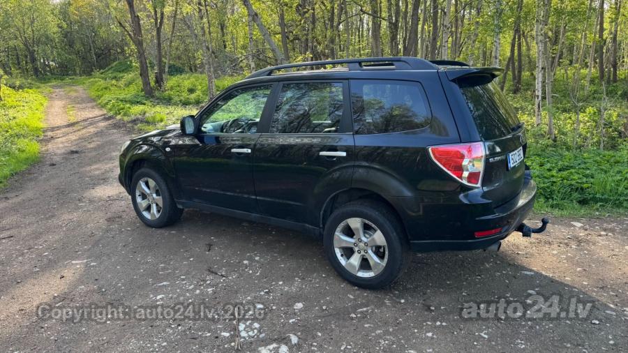 Melns Subaru Forester 2009 Tallina, ar dzinēja tilpumu 2.50 L un nobraukumu 263 tūkst. km par 4900 €, foto 5 vietnē AUTOMOTO.COM.LV