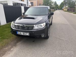 Black Subaru Forester 2010 in Jurmala, with an engine capacity of 2.00 L and mileage of 270 thousand km for 3000 €, photo  on AUTOMOTO.COM.LV