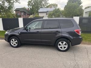 Melns Subaru Forester 2010 Jūrmala, ar dzinēja tilpumu 2.00 L un nobraukumu 270 tūkst. km par 4300 €, foto 6 vietnē AUTOMOTO.COM.LV