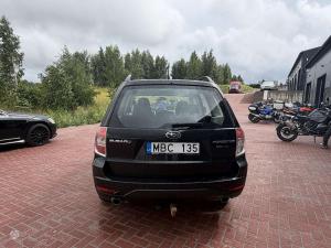 Black Subaru Forester 2010 in Druskininkai, with an engine capacity of 2.50 L and mileage of 236 thousand km for 4590 €, photo 9 on AUTOMOTO.COM.LV