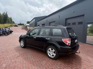 Black Subaru Forester 2010 in Druskininkai, with an engine capacity of 2.50 L and mileage of 236 thousand km for 4590 €, photo 10 on AUTOMOTO.COM.LV