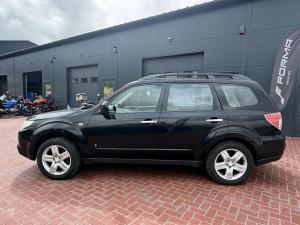 Black Subaru Forester 2010 in Druskininkai, with an engine capacity of 2.50 L and mileage of 236 thousand km for 4590 €, photo 11 on AUTOMOTO.COM.LV