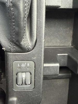 Black Subaru Forester 2010 in Druskininkai, with an engine capacity of 2.50 L and mileage of 236 thousand km for 4590 €, photo 15 on AUTOMOTO.COM.LV