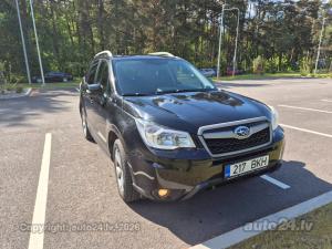 Melns Subaru Forester 2013 Tallina, ar dzinēja tilpumu 2.00 L un nobraukumu 180 tūkst. km par 10400 €, foto  vietnē AUTOMOTO.COM.LV