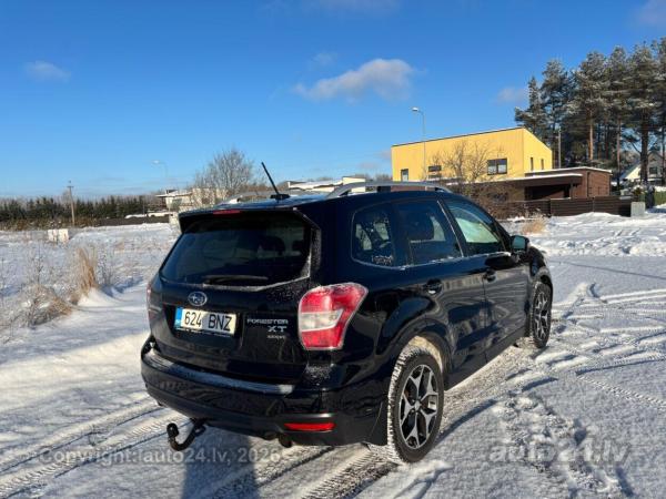 Melns Subaru Forester 2015 Tallina, ar dzinēja tilpumu 2.00 L un nobraukumu 185 tūkst. km par 10900 €, foto 4 vietnē AUTOMOTO.COM.LV
