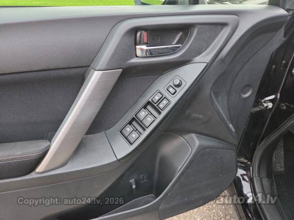 Melns Subaru Forester 2015 Tallina, ar dzinēja tilpumu 2.00 L un nobraukumu 135 tūkst. km par 9700 €, foto 3 vietnē AUTOMOTO.COM.LV