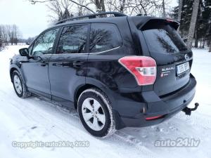 Melns Subaru Forester 2016 Pērnava, ar dzinēja tilpumu 2.00 L un nobraukumu 297 tūkst. km par 7900 €, foto 3 vietnē AUTOMOTO.COM.LV