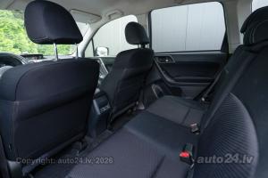 Black Subaru Forester 2017 in Tallinn, with an engine capacity of 2.00 L and mileage of 142 thousand km for 14990 €, photo 12 on AUTOMOTO.COM.LV