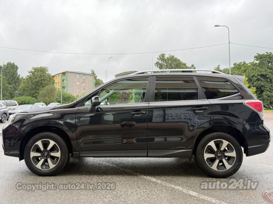Black Subaru Forester 2019 in Tallinn, with an engine capacity of 2.00 L and mileage of 70 thousand km for 18990 €, photo 6 on AUTOMOTO.COM.LV