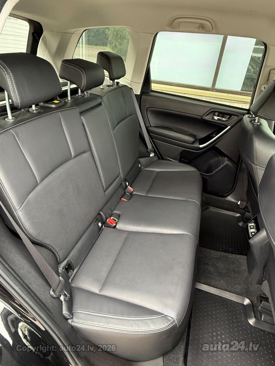 Black Subaru Forester 2019 in Tallinn, with an engine capacity of 2.00 L and mileage of 70 thousand km for 18990 €, photo 12 on AUTOMOTO.COM.LV