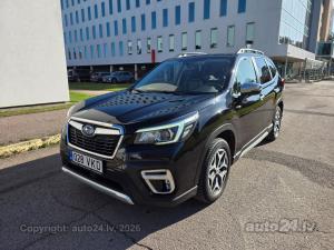 Melns Subaru Forester 2021 Tallina, ar dzinēja tilpumu 2.00 L un nobraukumu 214 tūkst. km par 15900 €, foto  vietnē AUTOMOTO.COM.LV