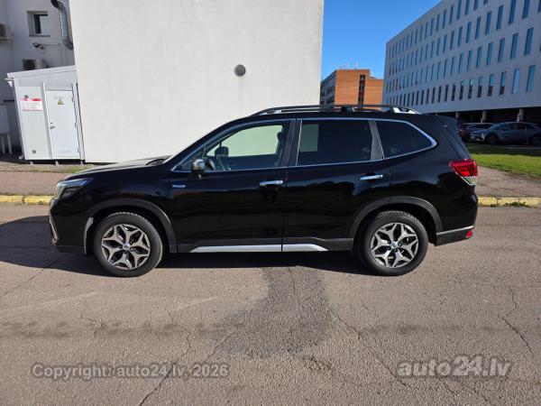 Melns Subaru Forester 2021 Tallina, ar dzinēja tilpumu 2.00 L un nobraukumu 214 tūkst. km par 15900 €, foto 2 vietnē AUTOMOTO.COM.LV