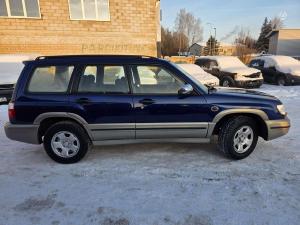 Blue Subaru Forester 2000 in Utena, with an engine capacity of 2.00 L and mileage of 235 thousand km for 2950 €, photo 2 on AUTOMOTO.COM.LV