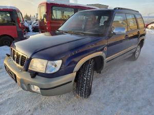 Blue Subaru Forester 2000 in Utena, with an engine capacity of 2.00 L and mileage of 235 thousand km for 2950 €, photo 7 on AUTOMOTO.COM.LV