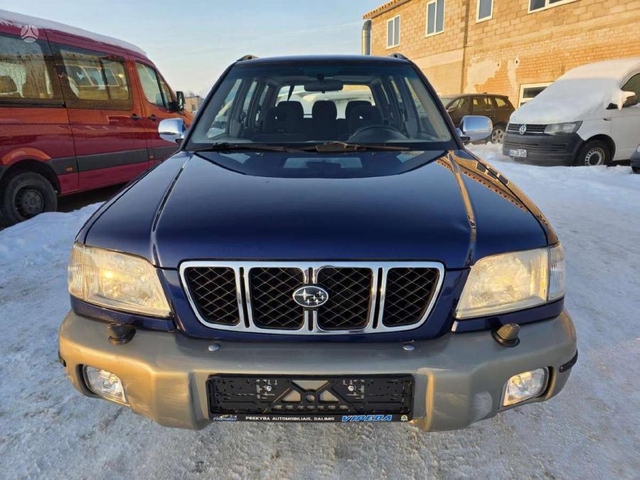Blue Subaru Forester 2000 in Utena, with an engine capacity of 2.00 L and mileage of 235 thousand km for 2950 €, photo 8 on AUTOMOTO.COM.LV