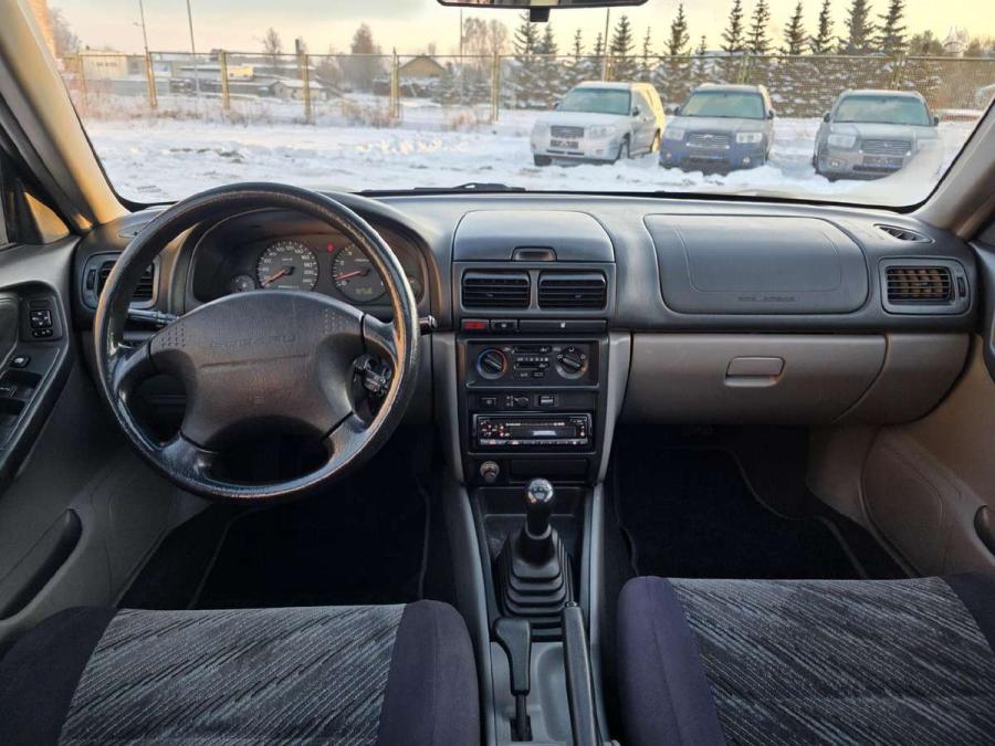Blue Subaru Forester 2000 in Utena, with an engine capacity of 2.00 L and mileage of 235 thousand km for 2950 €, photo 10 on AUTOMOTO.COM.LV