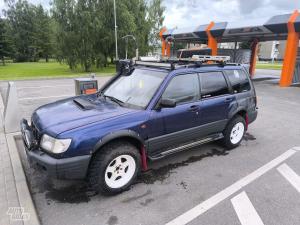 Blue Subaru Forester 2000 in Kaisiadorys, with an engine capacity of 2.50 L and mileage of 248 thousand km for 2300 €, photo  on AUTOMOTO.COM.LV