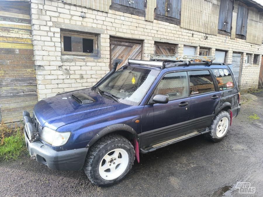 Zils Subaru Forester 2000 Kaišiadorys, ar dzinēja tilpumu 2.50 L un nobraukumu 248 tūkst. km par 2300 €, foto 3 vietnē AUTOMOTO.COM.LV