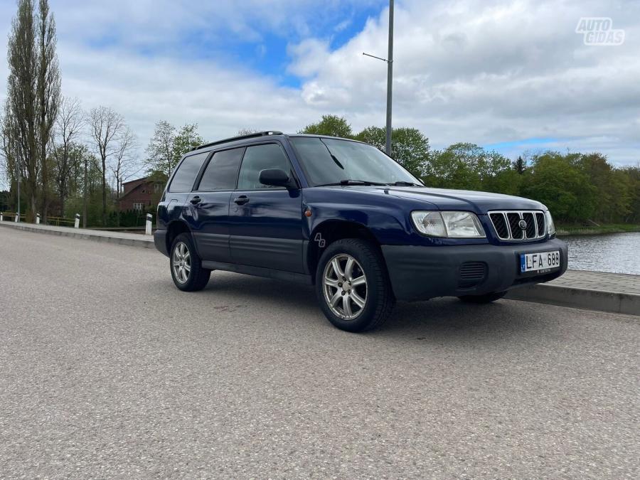Blue Subaru Forester 2002 in Jurbarkas, with an engine capacity of 2.00 L and mileage of 300 thousand km for 1350 €, photo 4 on AUTOMOTO.COM.LV