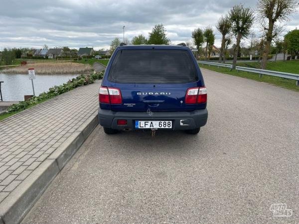 Blue Subaru Forester 2002 in Jurbarkas, with an engine capacity of 2.00 L and mileage of 300 thousand km for 1350 €, photo 5 on AUTOMOTO.COM.LV