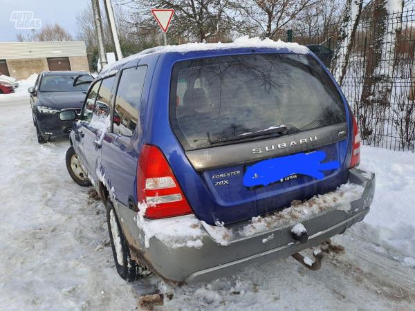 Zils Subaru Forester 2004 Klaipėda, ar dzinēja tilpumu 2.00 L un nobraukumu 480 tūkst. km par 890 €, foto 3 vietnē AUTOMOTO.COM.LV