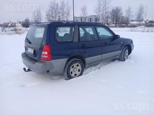 Zils Subaru Forester 2004 Gulbene, ar dzinēja tilpumu 2.00 L un nobraukumu 230 tūkst. km par 2555 €, foto 6 vietnē AUTOMOTO.COM.LV