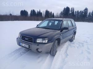 Zils Subaru Forester 2004 Gulbene, ar dzinēja tilpumu 2.00 L un nobraukumu 230 tūkst. km par 2555 €, foto 8 vietnē AUTOMOTO.COM.LV
